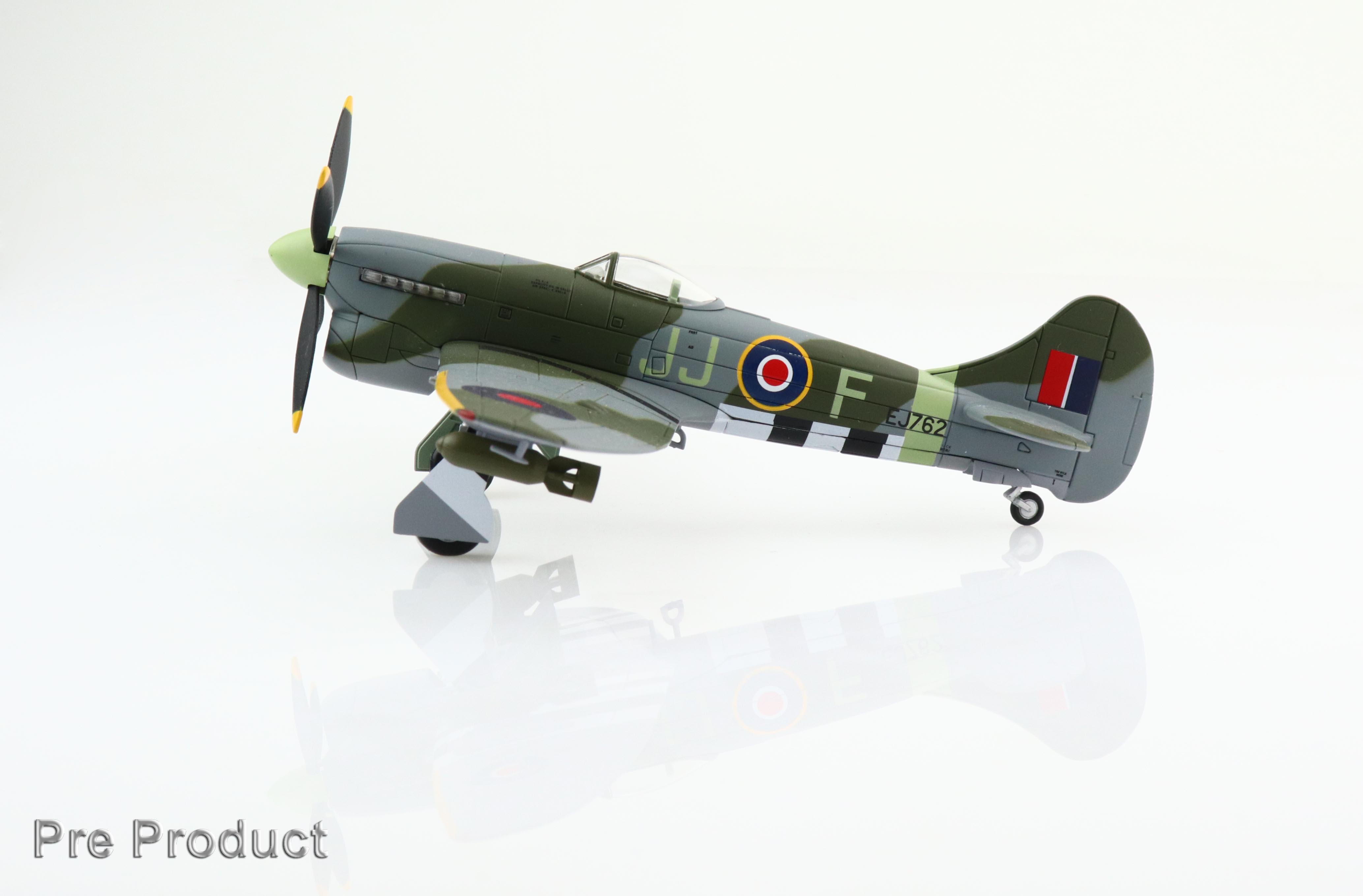 Hawker Tempest Mk.V EJ762, F/Lt.David C. Fairbanks, 274 Sqn ...